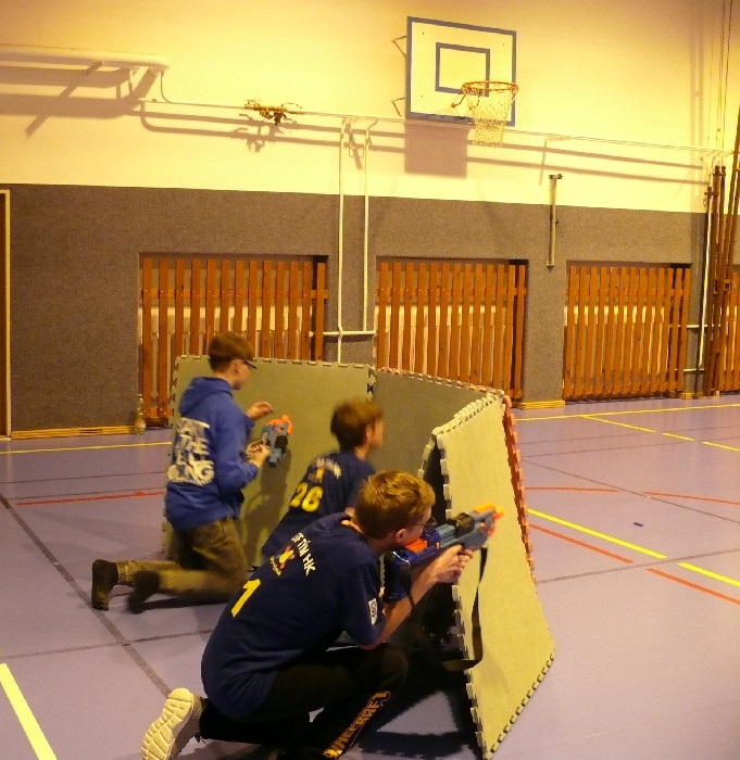 AKTIVNÍ ZÁŘÍ :: Nerf-HK